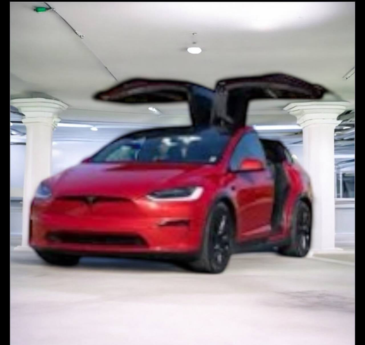 TESLA Model X, in Ethiopia used, 100 km, 28 million ETB