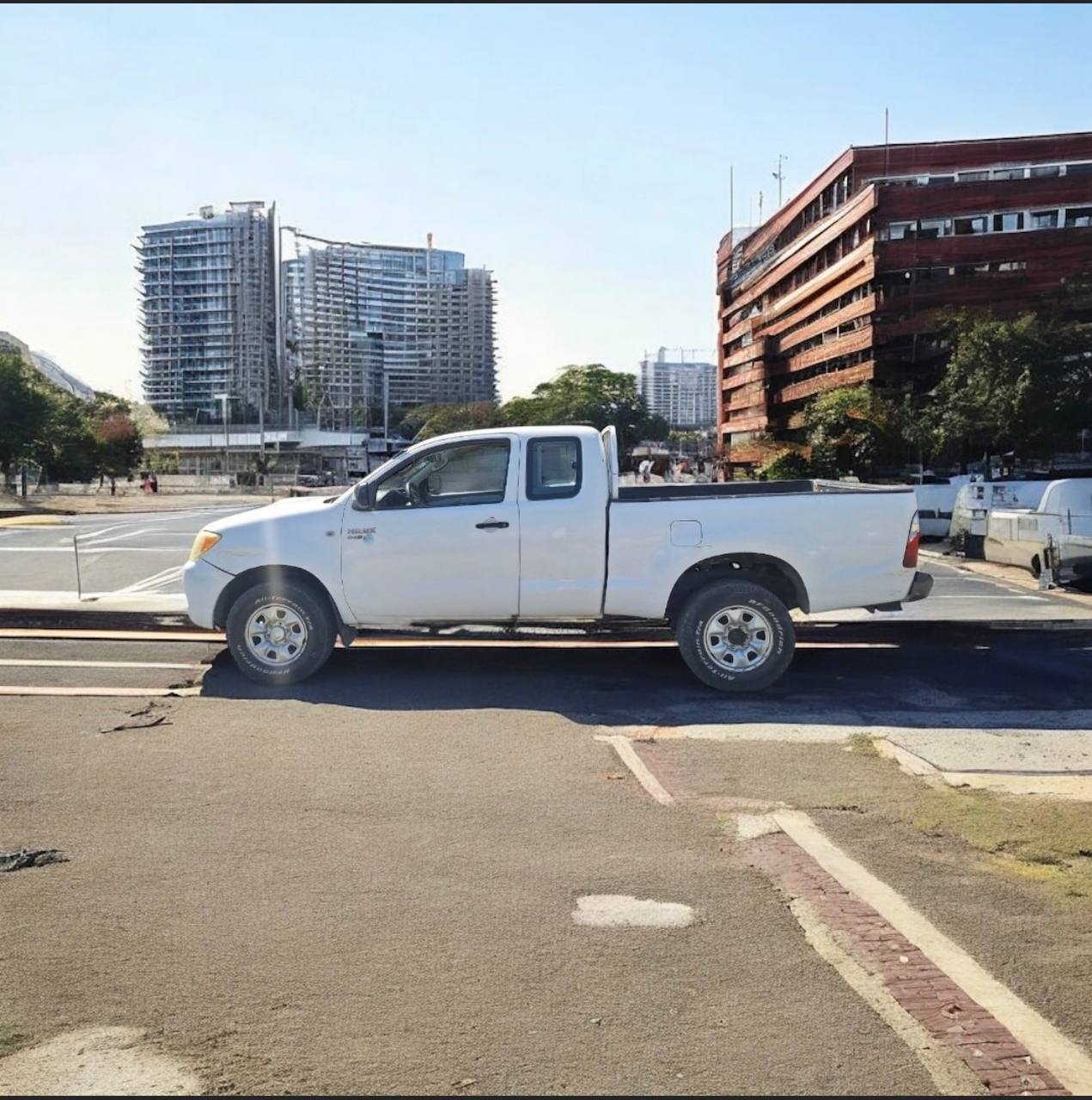 Toyota Hilux for Sale in Ethiopia - 2008 Xtra Cab (Code 2)
